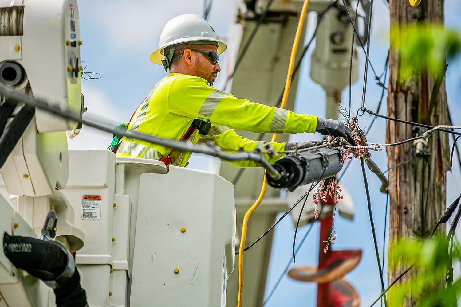 electrical lineman